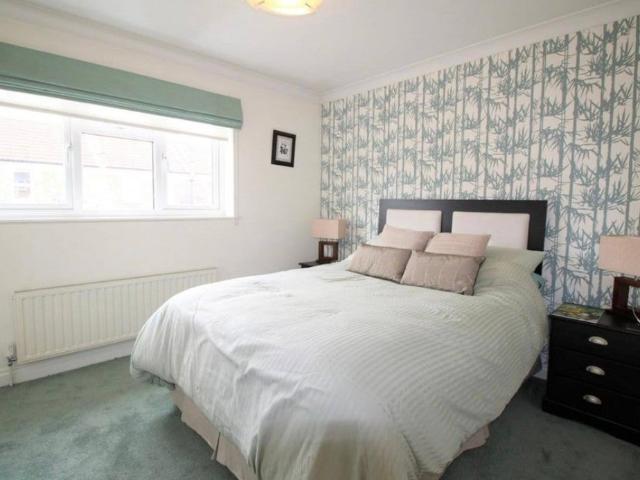 Room at Fernhill Street, Greater London
