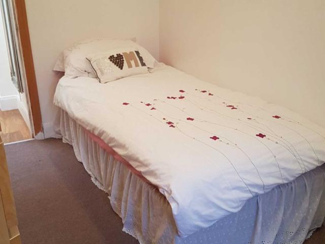 Room at Fernside Avenue, Greater London