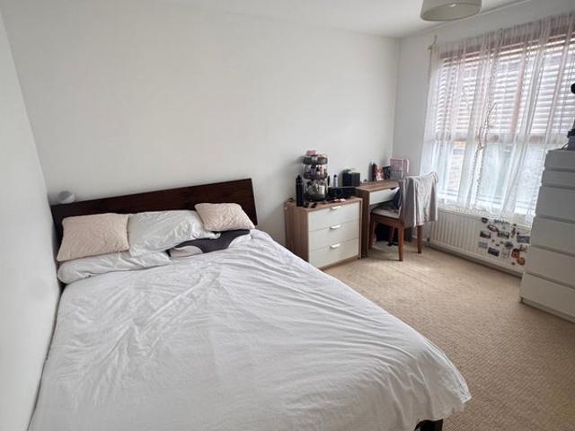 Room at Ferry Street, Greater London