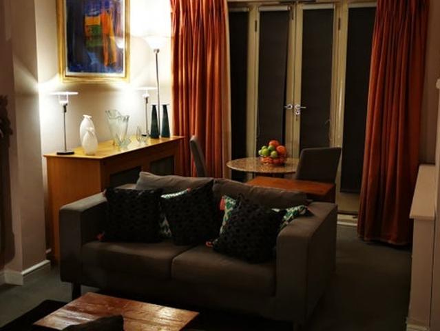 Room at Fielding Road, Greater London