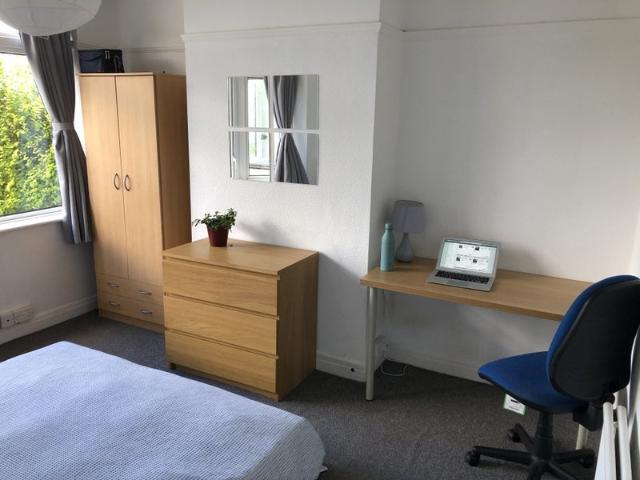 Room at Filton Avenue, Bristol