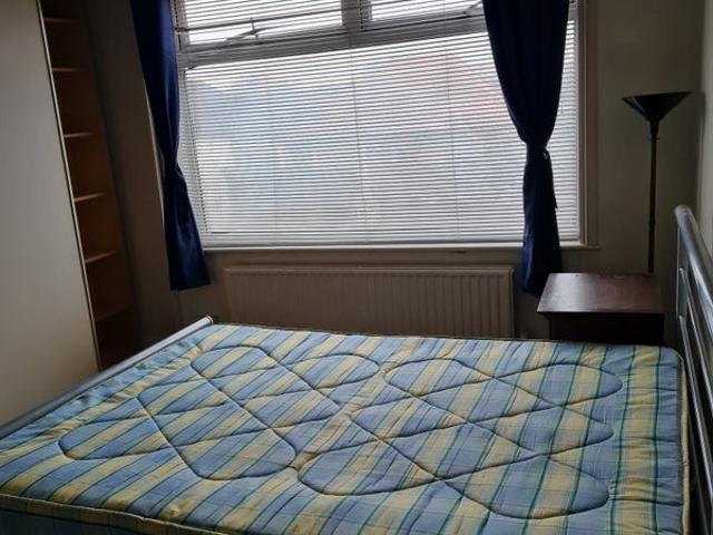 Room at Filton Avenue, Bristol