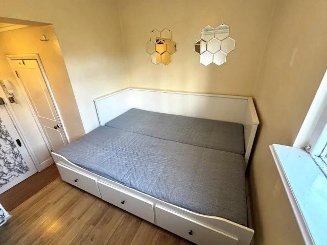 Room at Finborough Road, Greater London
