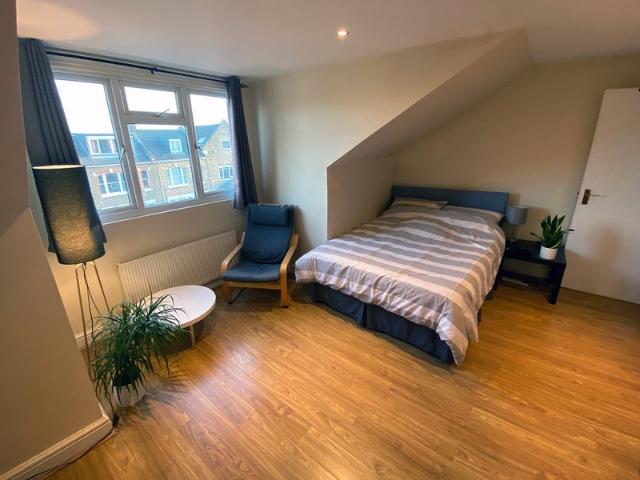 Room at Finsbury Park Road, Greater London
