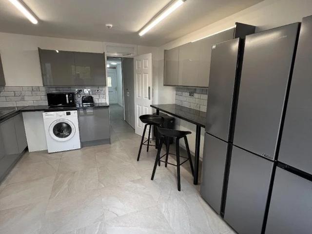 Room at Fishermead Boulevard, Milton Keynes
