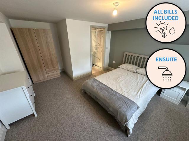 Room at Fishponds Road, Bristol