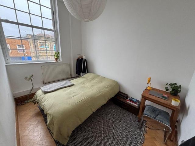 Room at Fishponds Road, Bristol