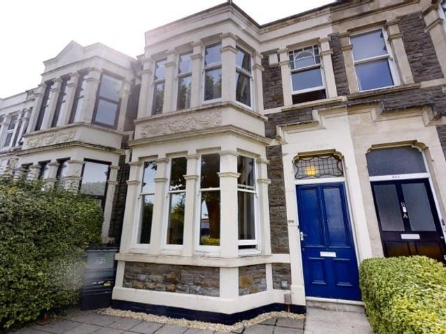Room at Fishponds Road, Bristol