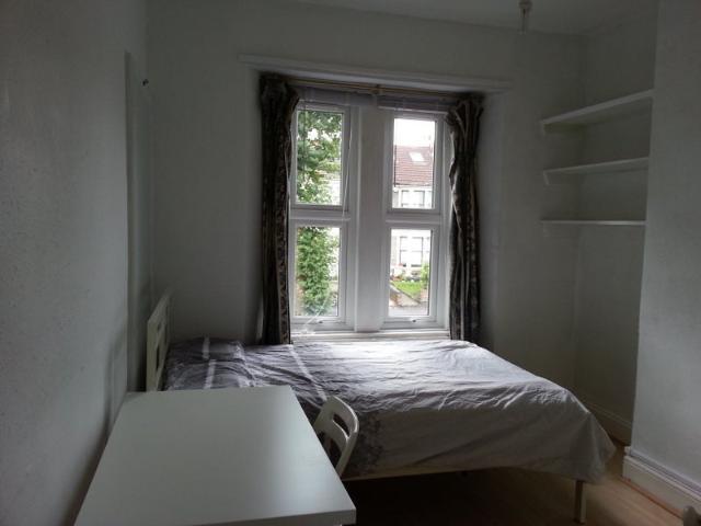 Room at Fishponds Road, Bristol