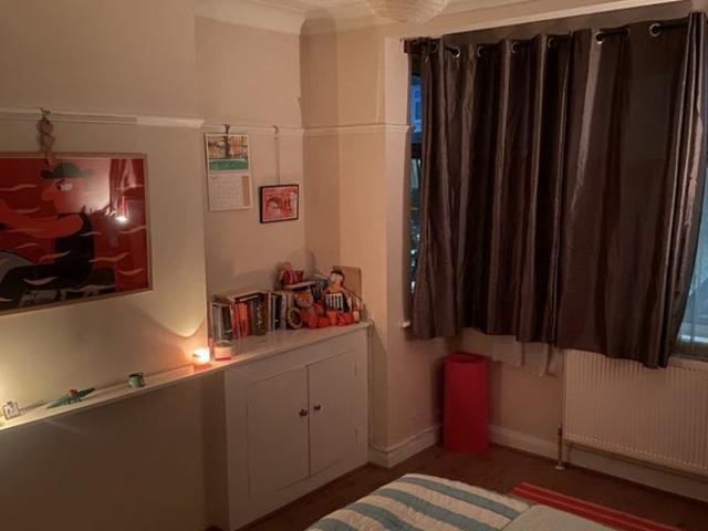 Room at Fishponds Road, Greater London