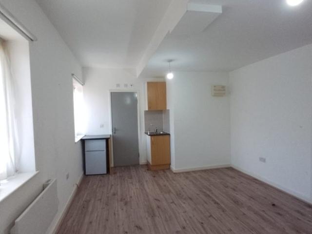 Room at Firhill Road, Greater London