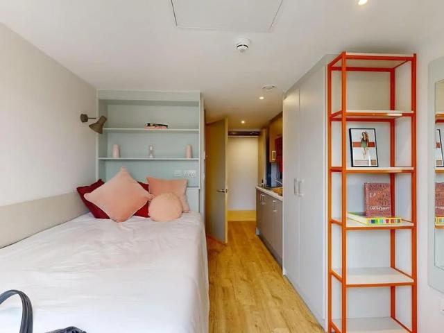 Room at Fitzwilliam Street, Sheffield