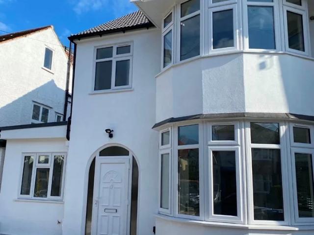 Room at Fleetwood Road, Greater London