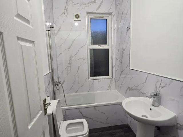 Room at Fleeson Street, Manchester
