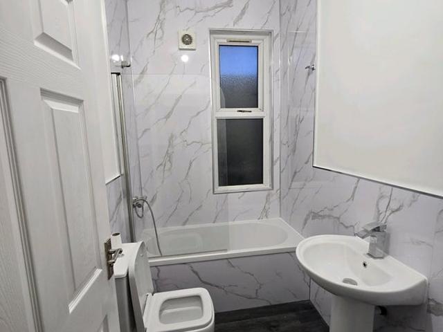 Room at Fleeson Street, Manchester