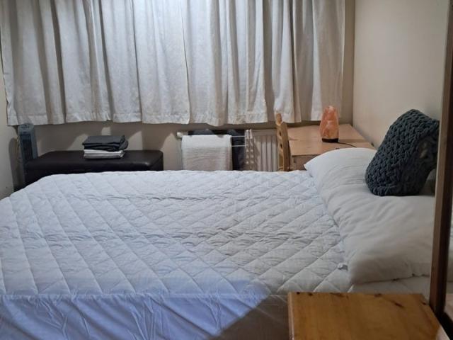 Room at Flint Close, Luton