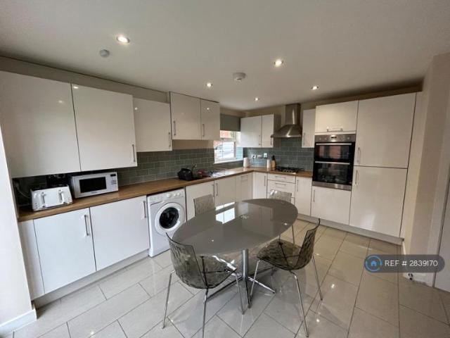 Room at Flitt Leys Close, Cranfield
