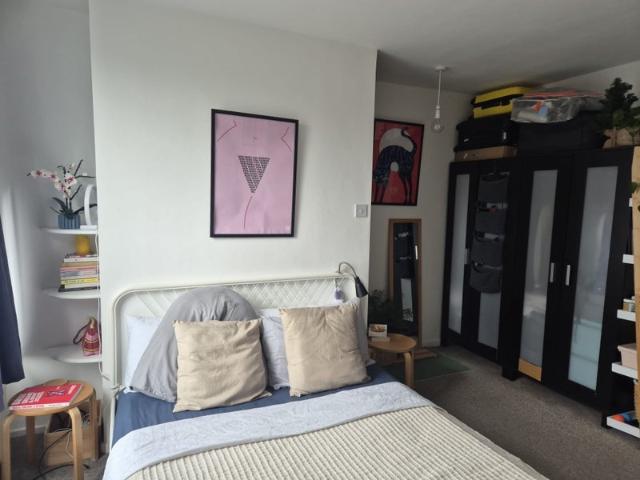 Room at Flora Gardens, Greater London