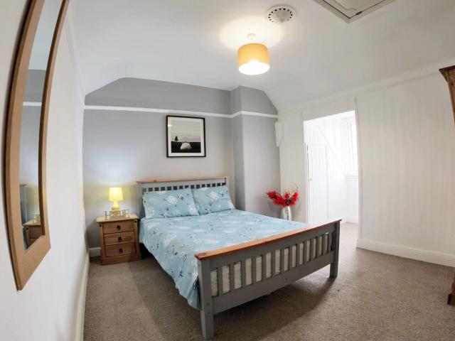 Room at Florence Street, Lincoln
