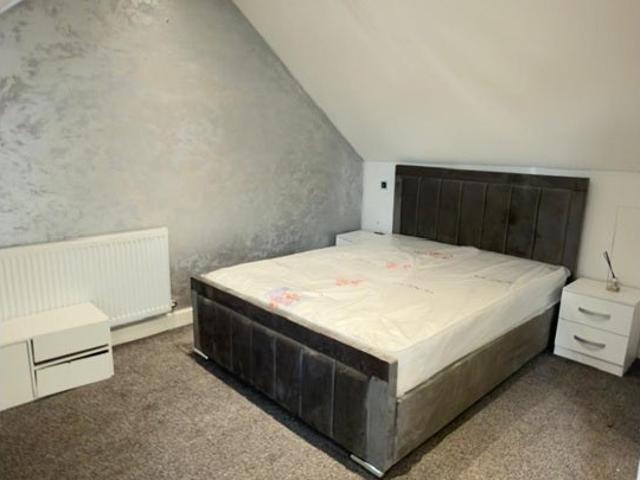 Room at Flower Lane, Greater London