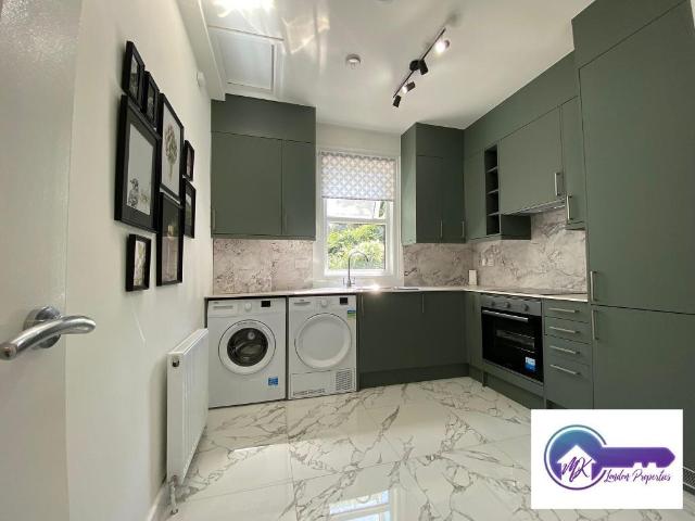 Room at Floyd Road, Greater London
