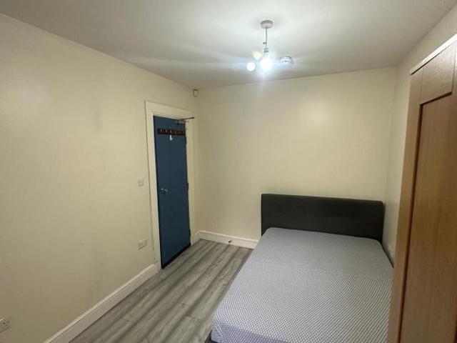 Room at Floyd Road, Greater London