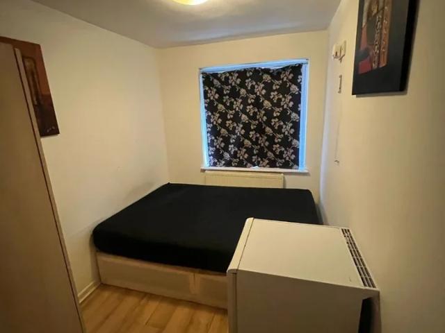 Room at Foster Street, Greater London