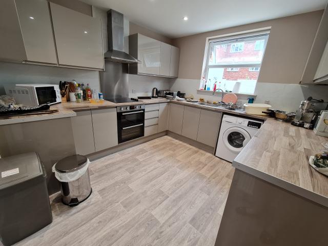 Room at Foster Street, Lincoln