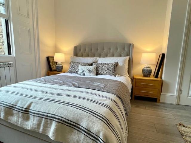 Room at Formosa Street, City of Westminster