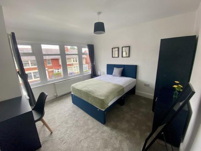 Room at Fordway Avenue, Blackpool