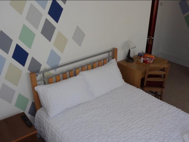 Room at Ford Square, Greater London