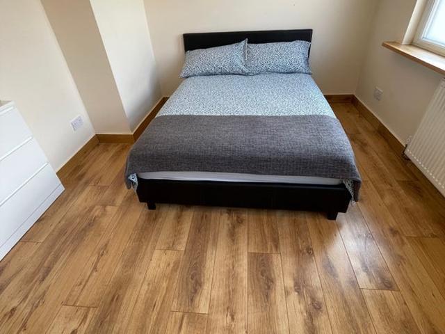 Room at Forest Gardens, Greater London