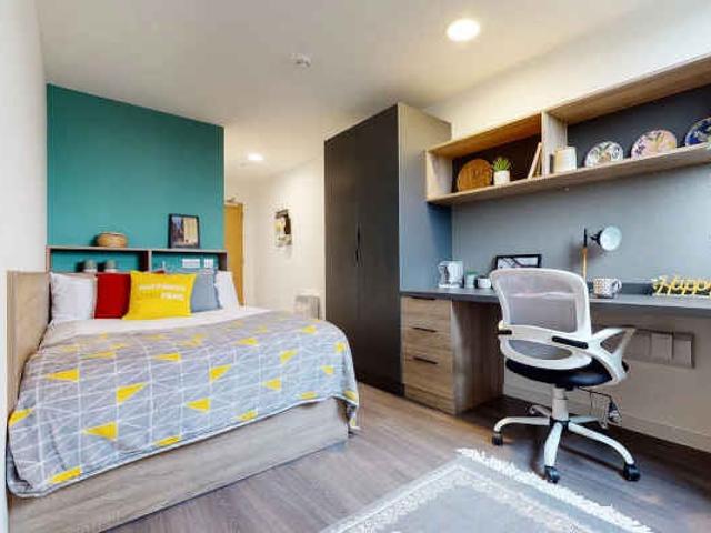Room at Forest Road, Greater London
