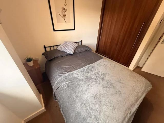 Room at Forge Square, Greater London