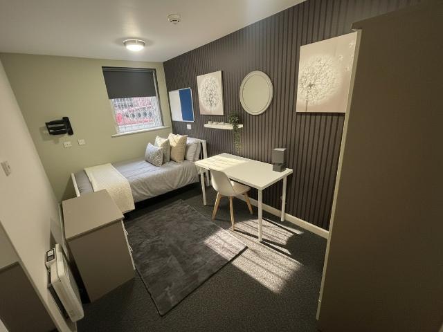 Room at Forster Street, Nottingham