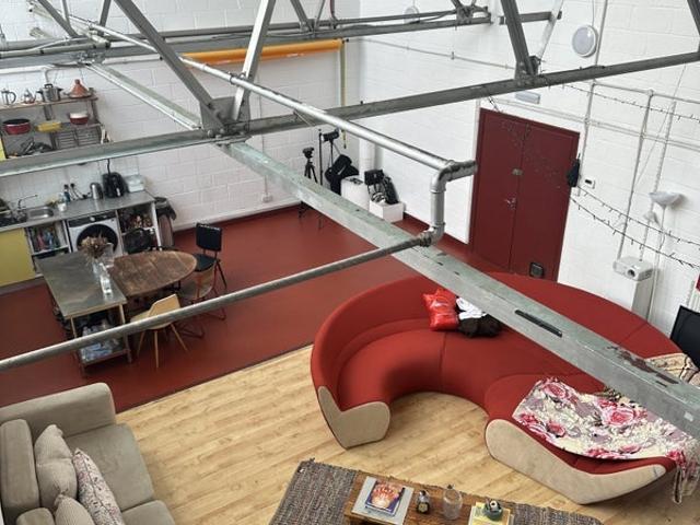 Room at Fountayne Road, Greater London