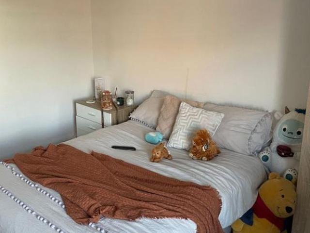 Room at Foundry Lane, Southampton