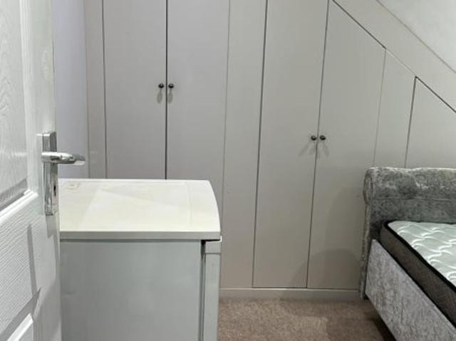 Room at Fourth Avenue, Bristol