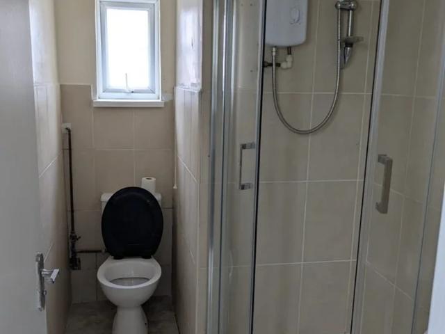 Room at Fox Oak Street, Sandwell