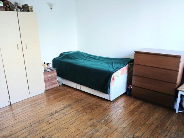 Room at Francis Chichester Way, Greater London