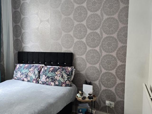 Room at Francis Road, Greater London