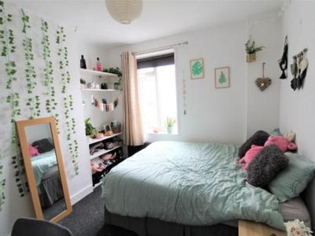 Room at Franklin Road, Brighton