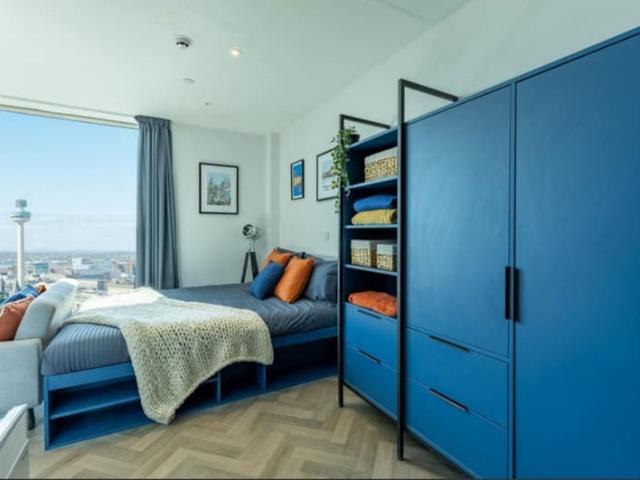 Room at Fraser Street, Liverpool