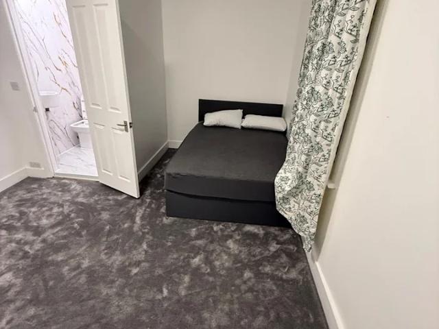 Room at Frederick Place, Greater London