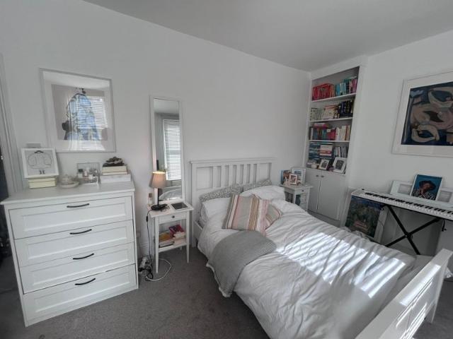 Room at Freemantle Street, Greater London