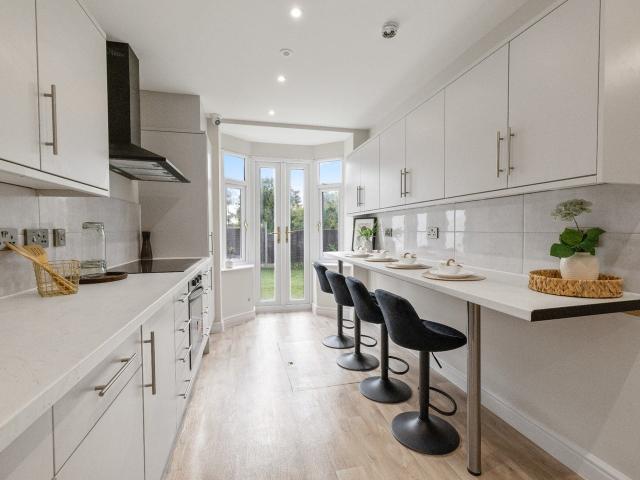 Room at Frindsbury Road, Rochester