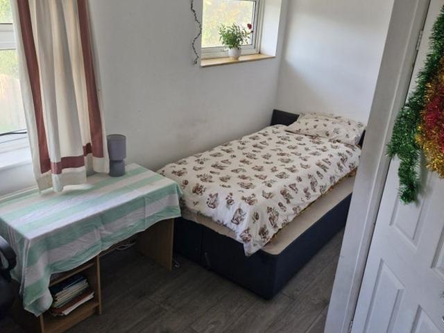 Room at Friars Rookery, Crawley