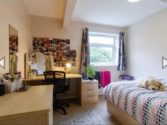 Room at Friary Road, Birmingham