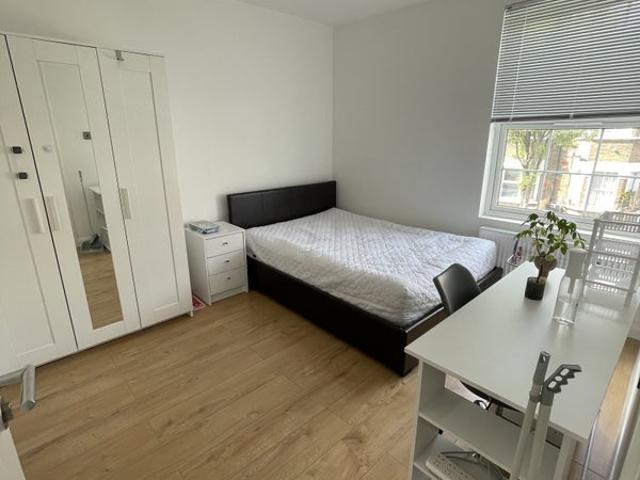 Room at Friary Road, Greater London