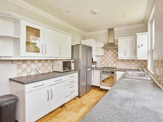 Room at Frithville Gardens, Greater London